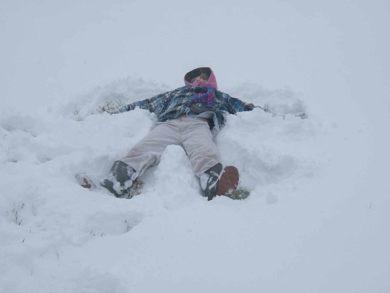 Snow Angels | The Abundant Heart